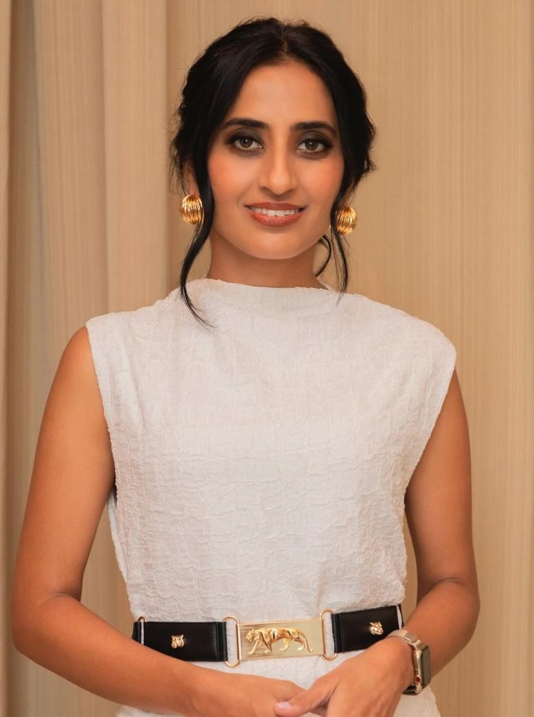 Mini Maxima Studs – Amama