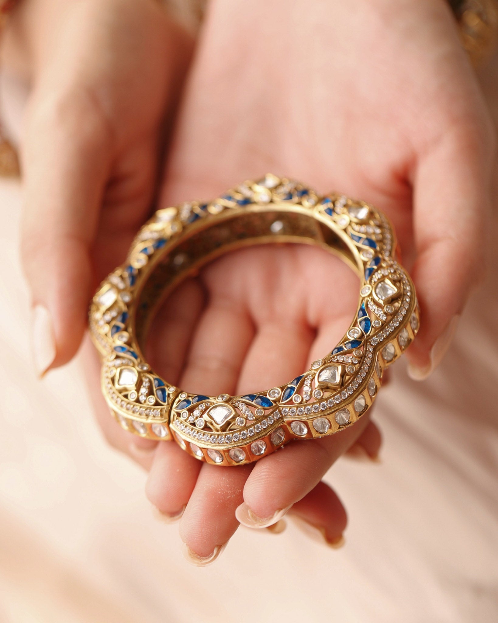 Antique Opulence Bangle (Single)