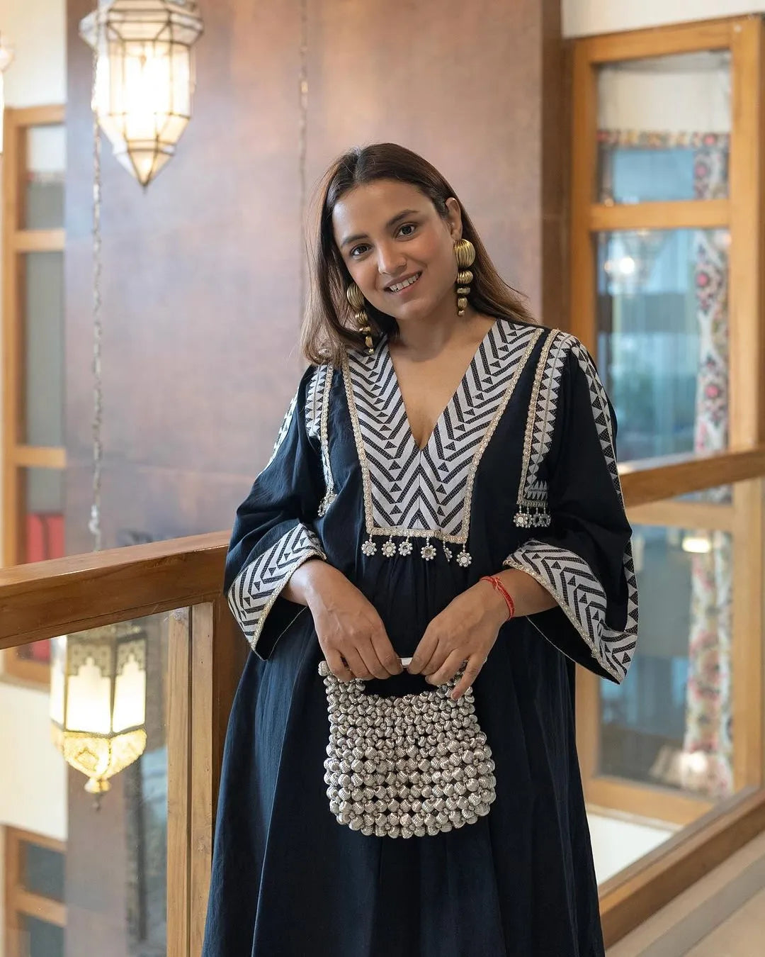 Maxima Handheld In Chrome Finish – Amama