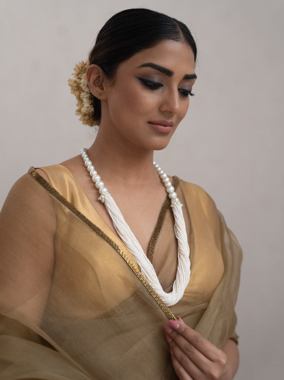 Conoidal Rose Necklace – Amama