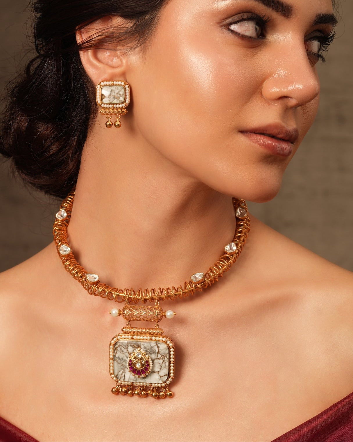 Cage-Style Hasli Set