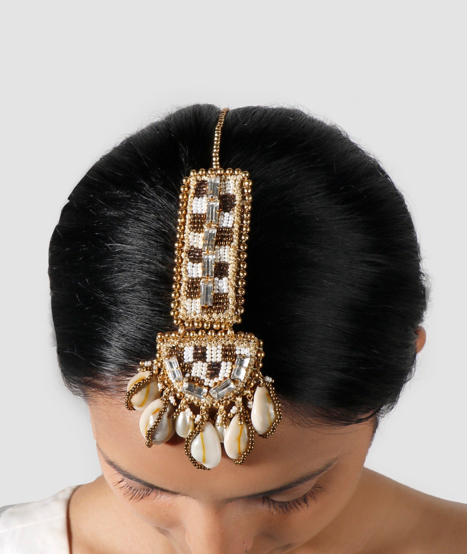 Buy Modern and Traditional Maang Tikka Online - Amama