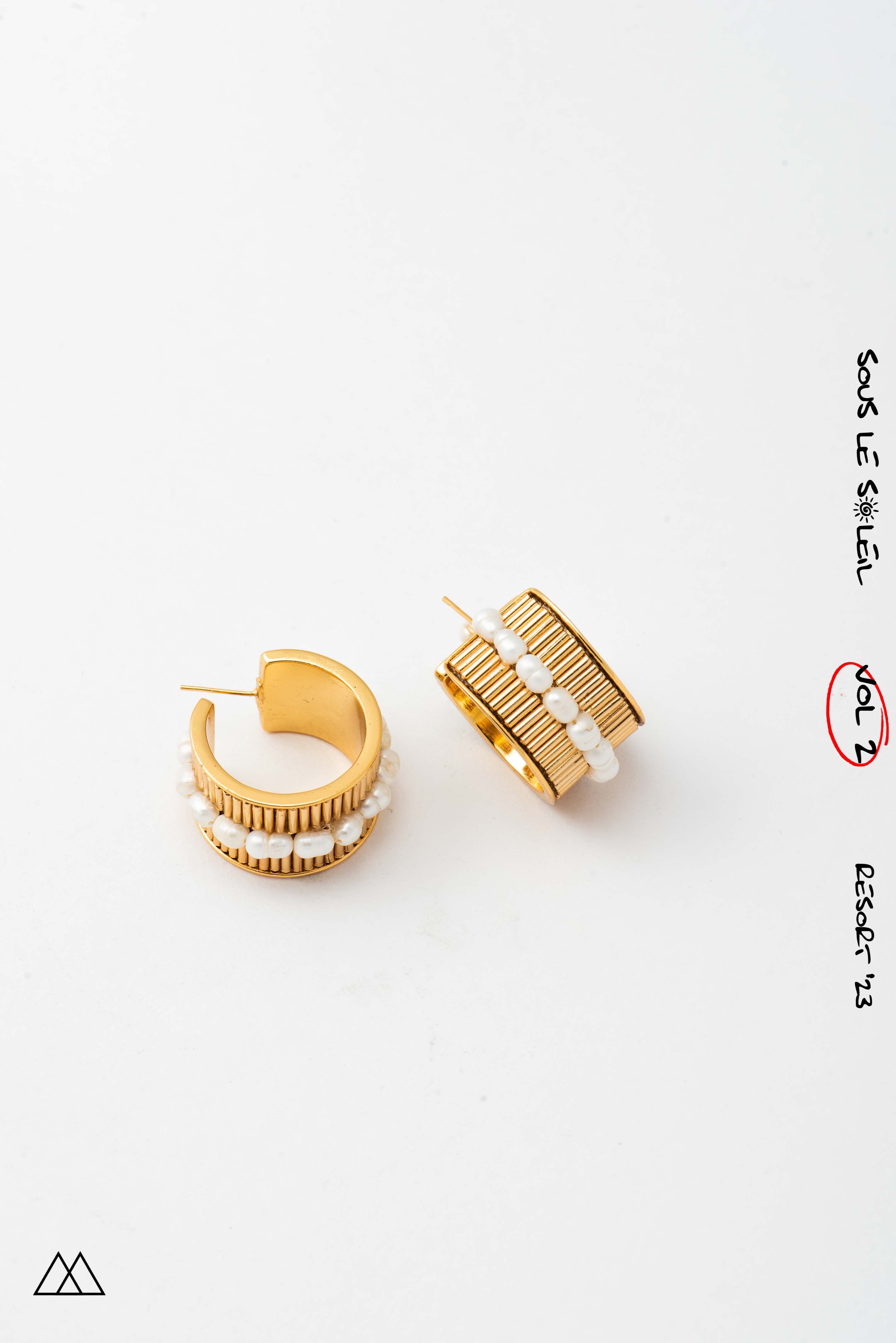 Flake Pearl Hoops – Amama